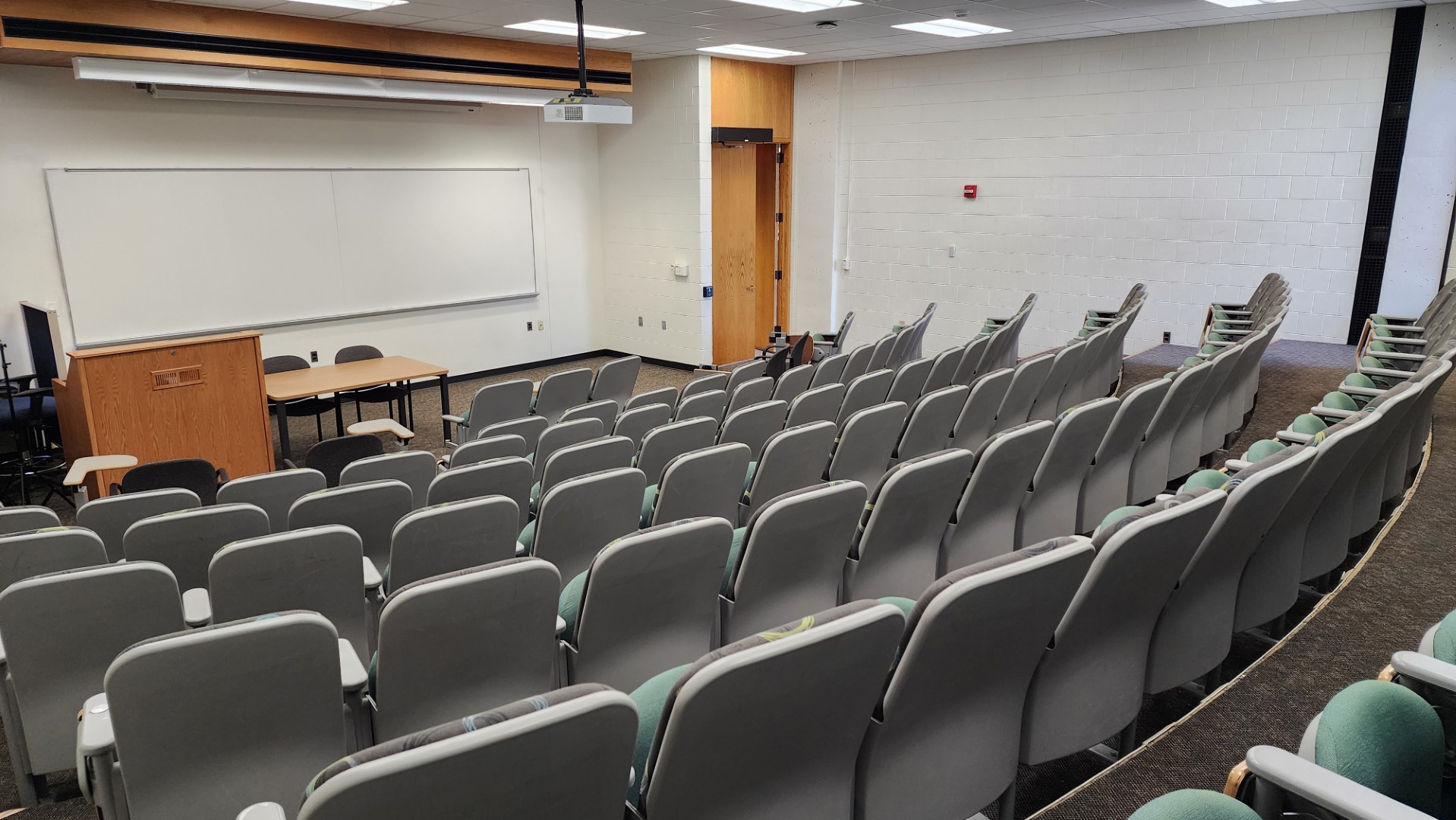 Classroom 12-3215 | Facilities | RIT